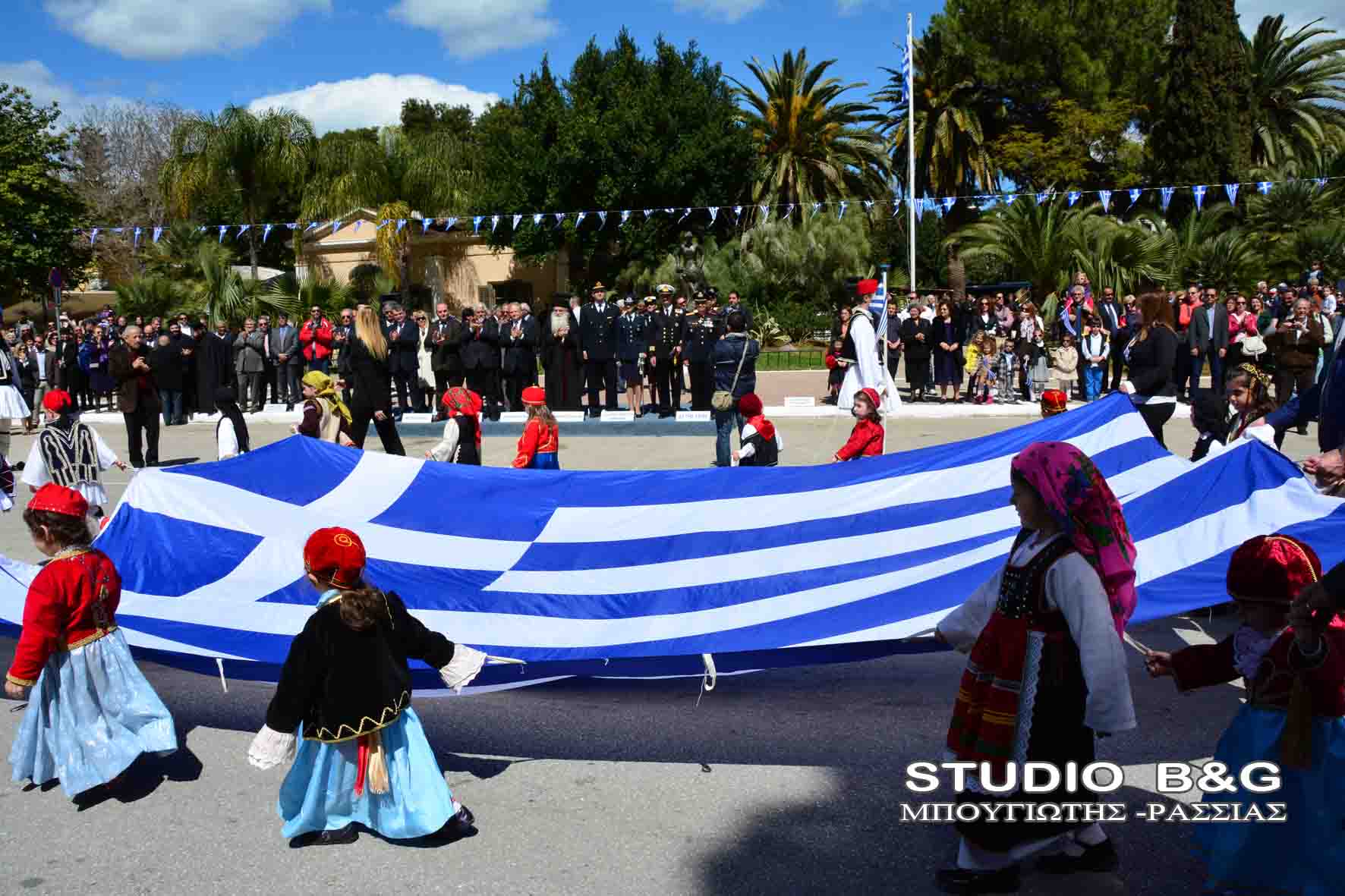 Στρατιωτική και μαθητική παρέλαση της 25ης Μαρτίου στο Ναύπλιο | Διακόνημα