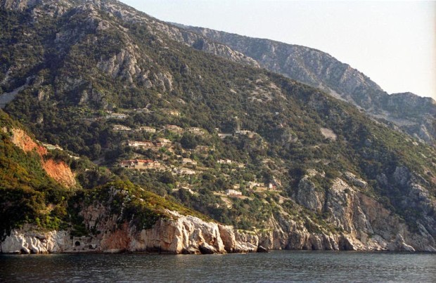 Στα Καυσοκαλύβια , του αείμνηστου λογοτέχνη Αλέξανδρου Μωραϊτίδη ...