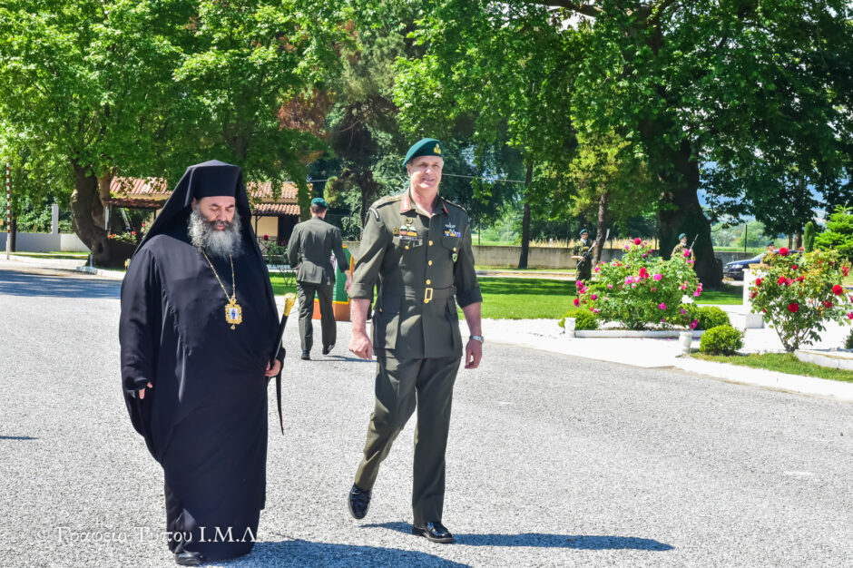 Στην 1η Ταξιαρχία Καταδρομών Αλεξιπτωτιστών ο Μητροπολίτης Λαγκαδά ...