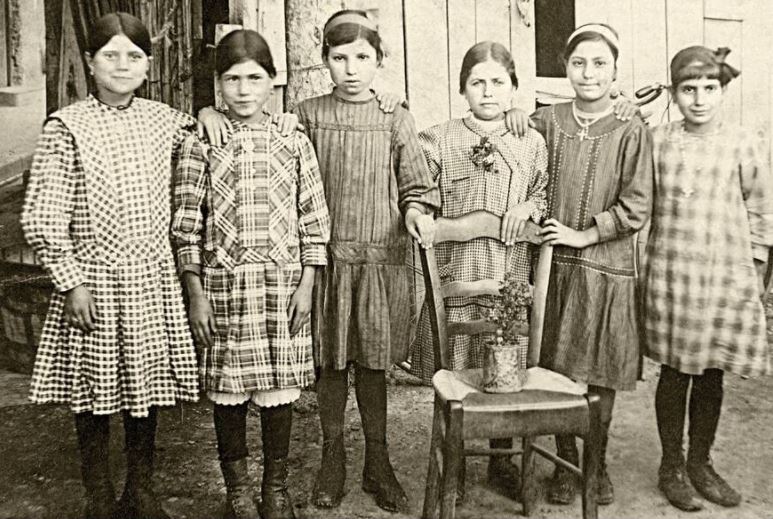 100 χρόνια από τη Μικρασιατική καταστροφή – Λεύκωμα για τους ...