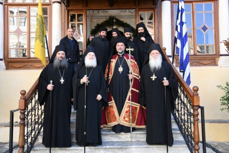 Ο Γέροντας Εφραίμ Βατοπαιδινός στην Ι.Μ. Ξενοφώντος για την εορτή της ...