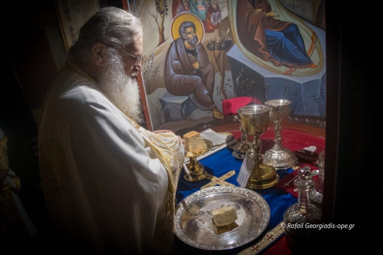 Σήμερα η ομιλία Γέροντος Εφραίμ Βατοπαιδινού και η παρουσίαση βιβλίων ...